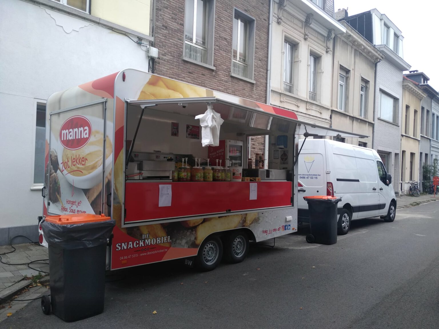 De Snackmobiel - Mobiele frituur voor op uw evenement